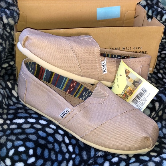Toms | Shoes | Light Grey Canvas Classic Toms | Poshmark